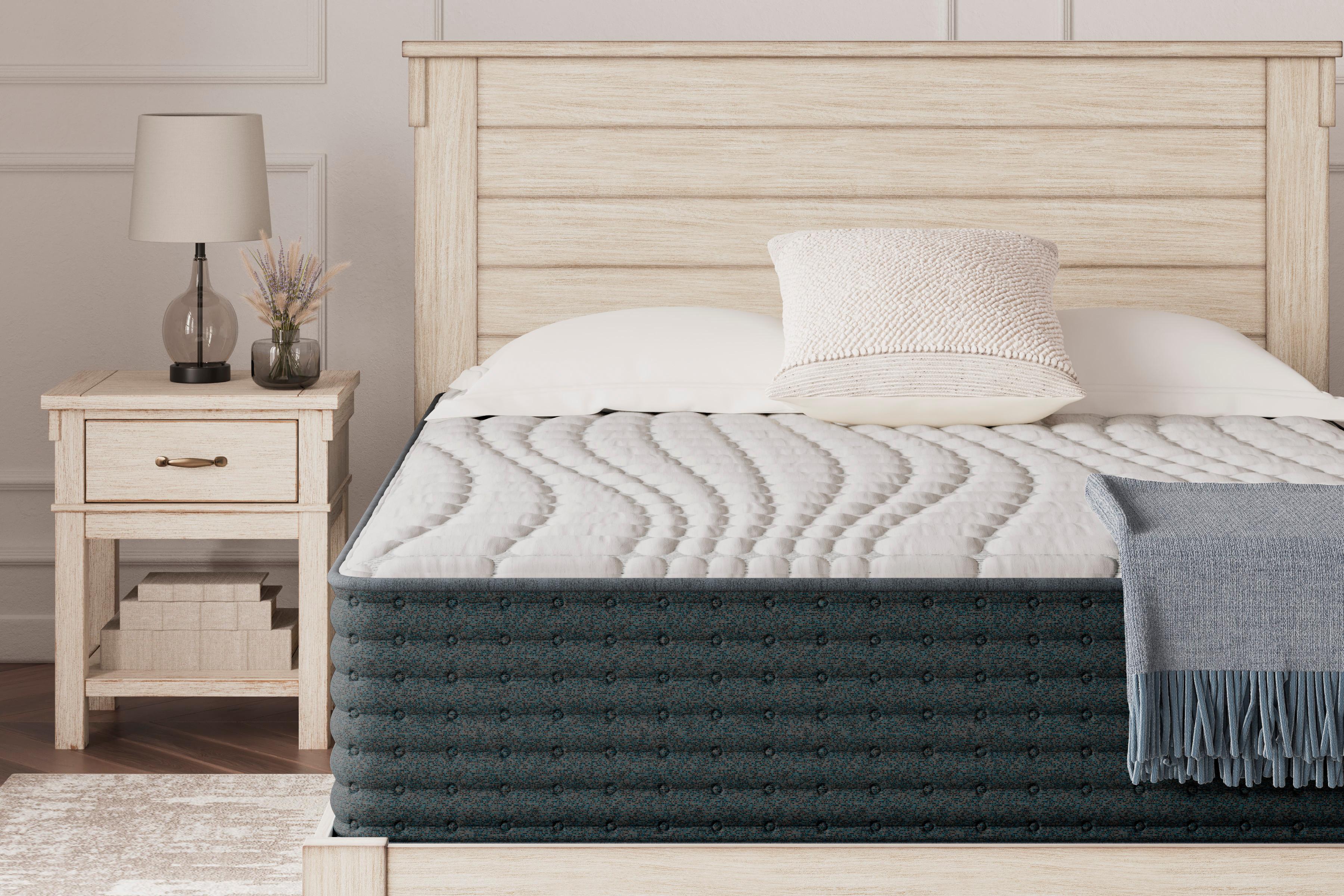 Plush hybrid mattress king store